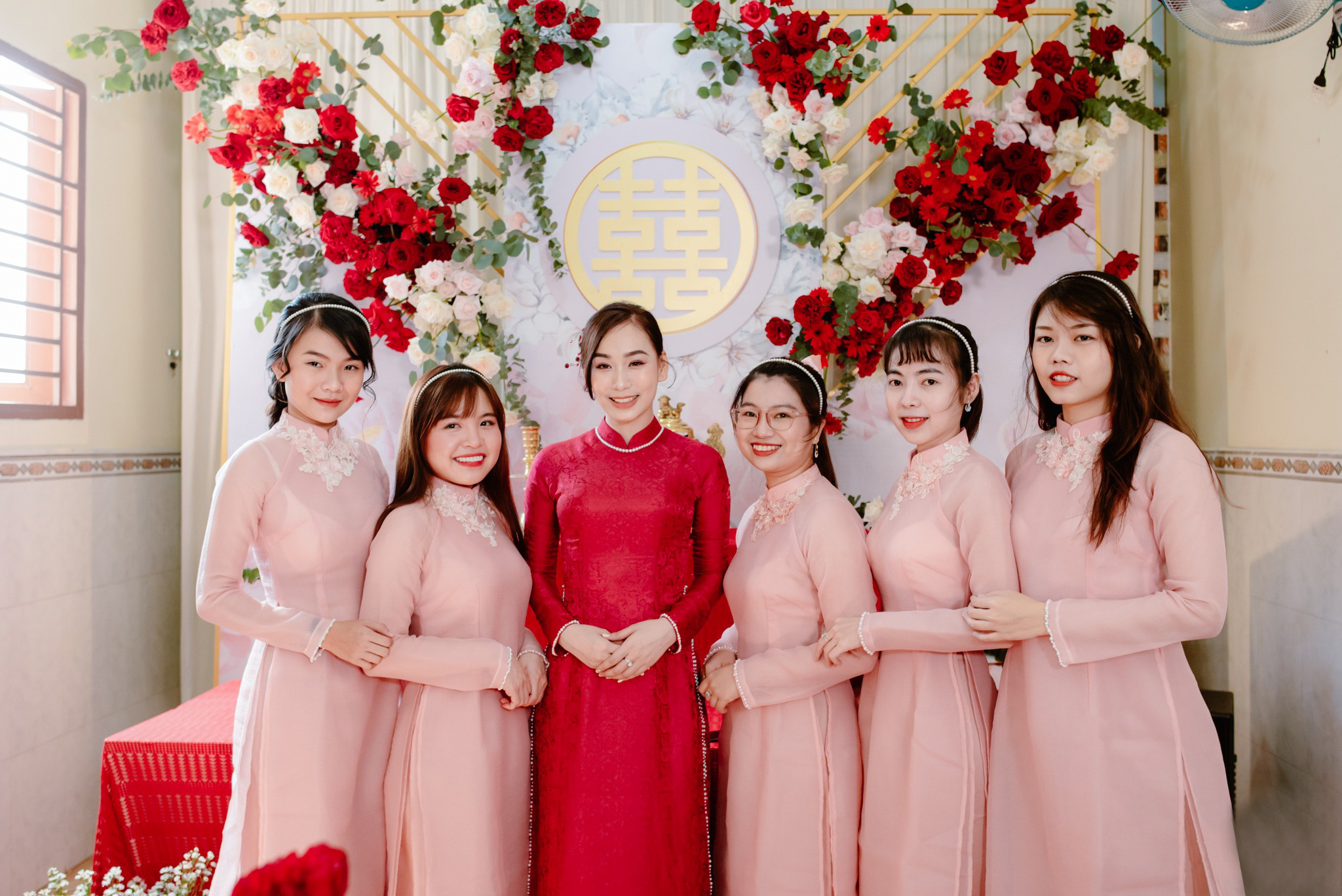 Cô dâu Thạch Thất - rể Quốc Oai xinh tươi trong ngày ăn hỏi